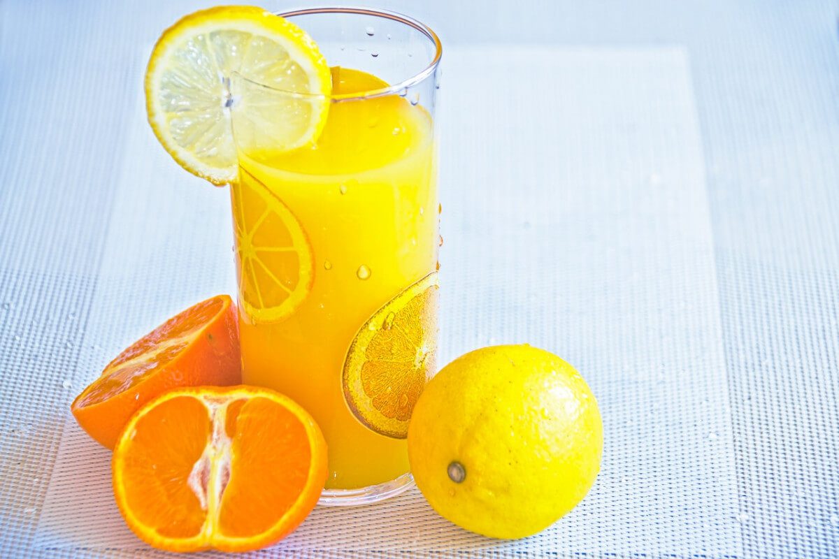 Lemon juice as a cleaning agent » Remove Any Stains
