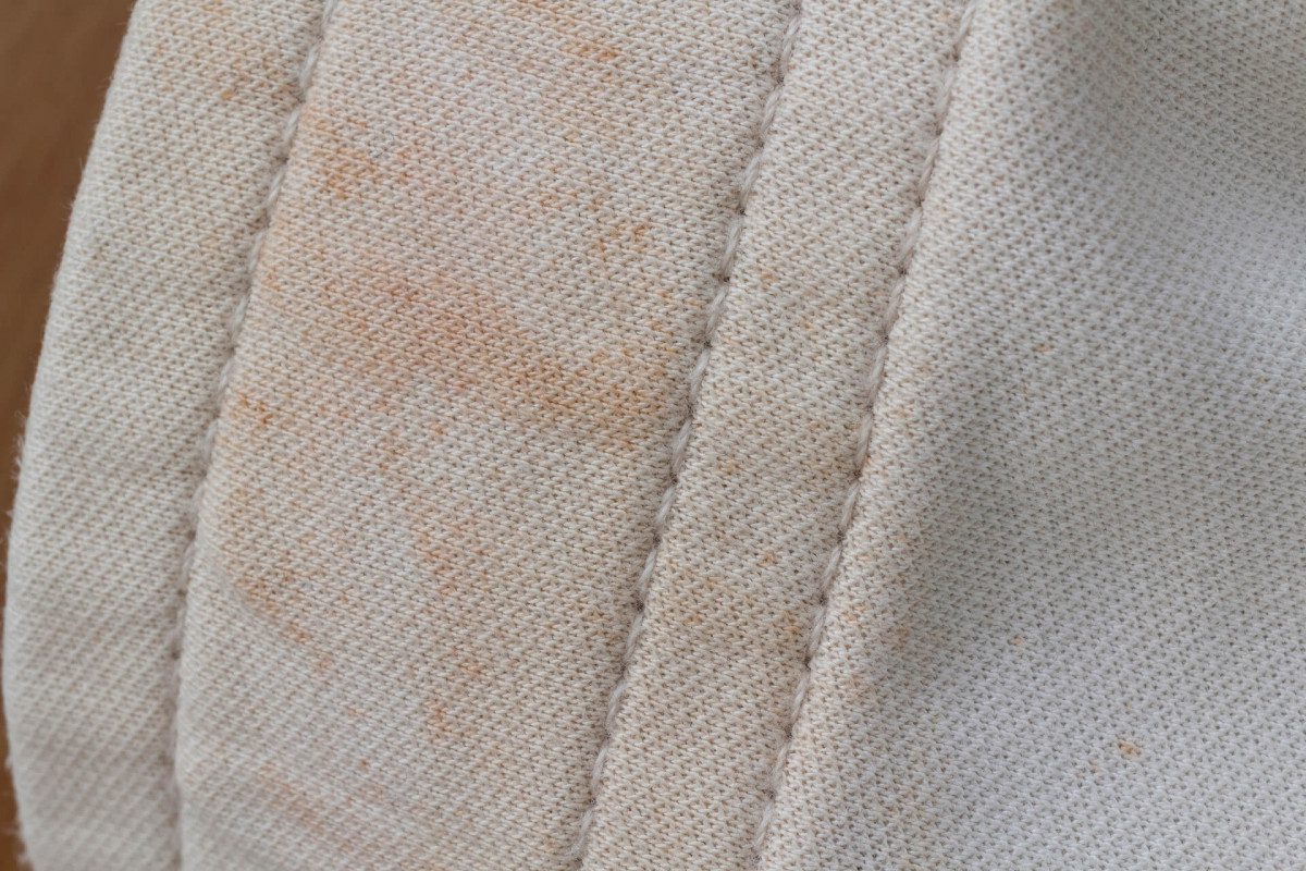 How to get rust stains out of clothes » Remove Any Stains