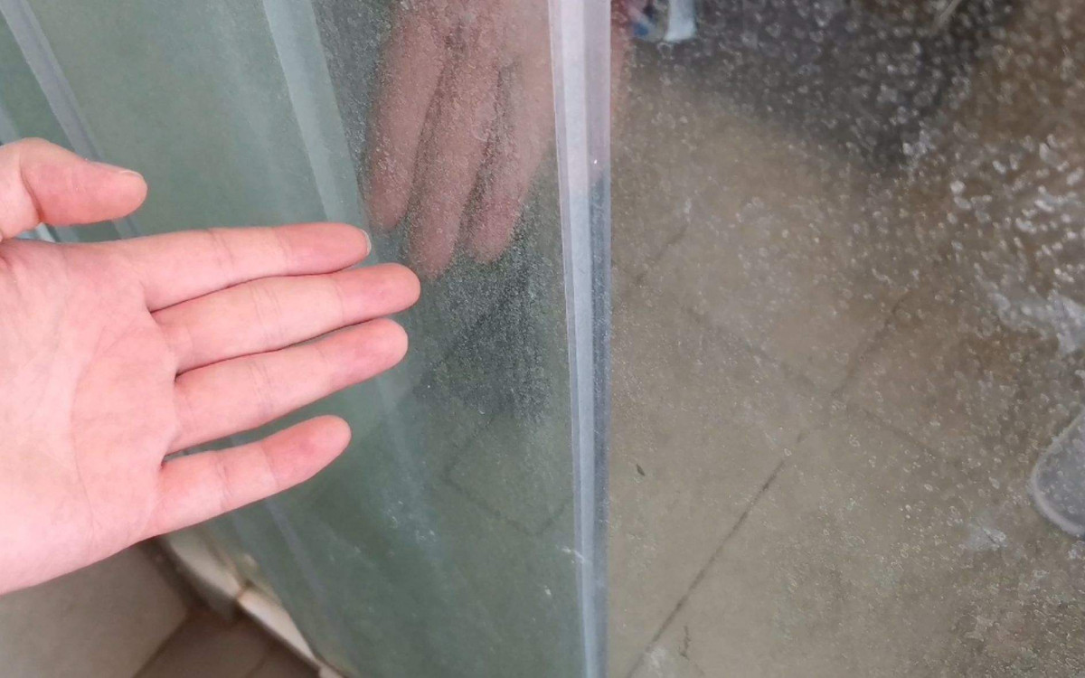 How to remove hard water stains » Remove Any Stains